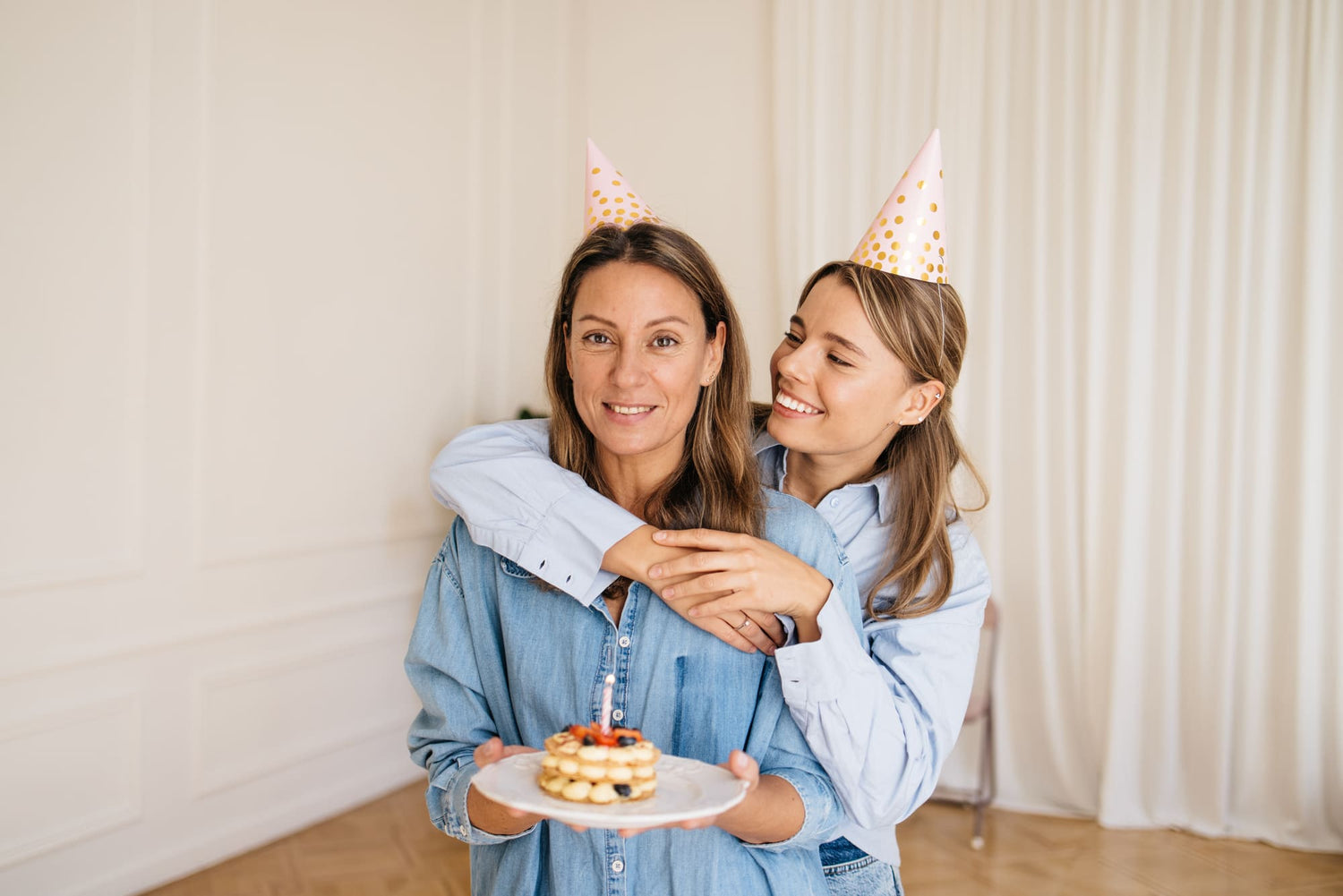 Top Birthday Gifts for Mum She'll Not Secretly Return - Custom Chic UK